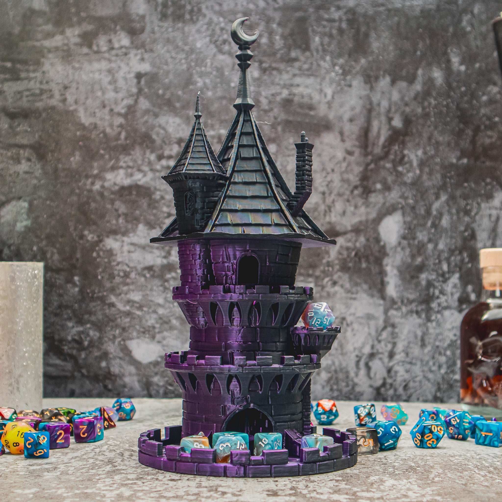 Wizard Dice Tower – The Flaming Feather & Flaming Filament