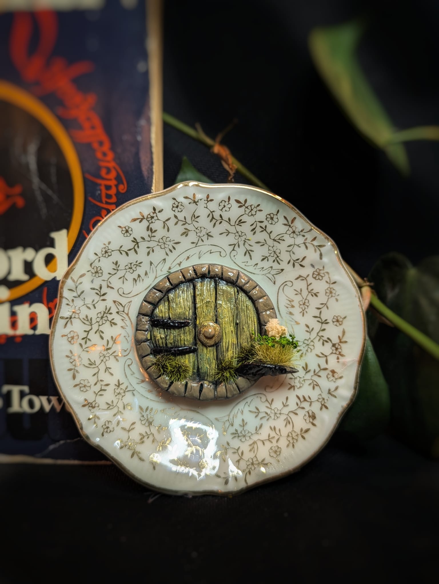 Hobbit door on plate – The Flaming Feather & Flaming Filament